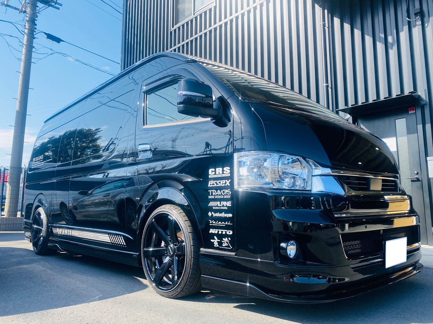 【CRS横浜】ハイエース カスタム 迫力あるスーパーロングを豪華なリムジン仕様で作成しました！！ | 200系ハイエース・NV350キャラバン ...